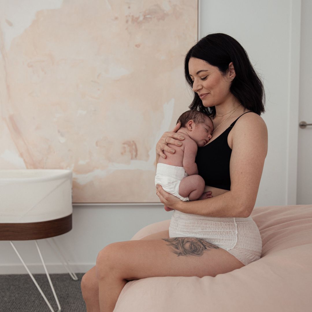 Postpartum Bleeding Guide – Tiny Hearts